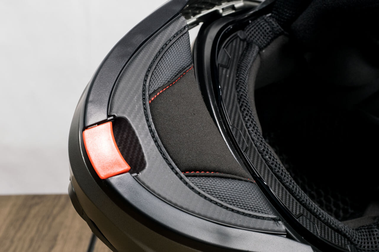 コスパを考えればシステムヘルメットもやっぱりコミネ HK-171FL試用レビュー│WEBヤングマシン｜新車バイクニュース