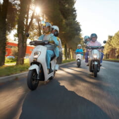 [写真] 23YM HONDA EM1 e: │ 30万円切りでさらに補助金10万円超ってマジ?! ホンダの電動原付バイク「EM1 e:」欧州初のEV投入、日本でも間もなく発表か│WEBヤング ...