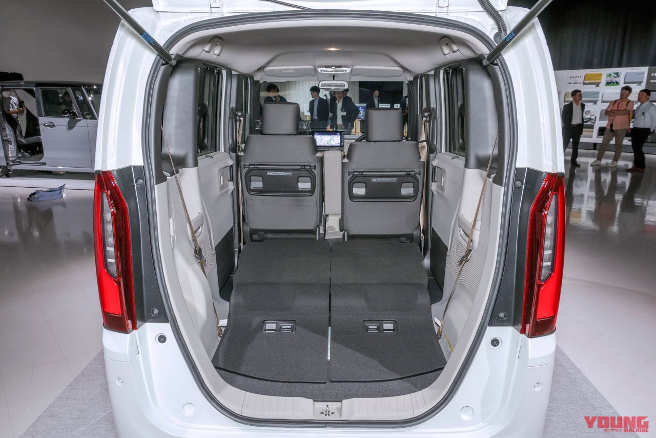[画像 No.44/44] 残念なところが直ってる！ 新型「N-BOX」「N-BOXカスタム」をN-BOXオーナー目線で勝手に語る│WEB ...